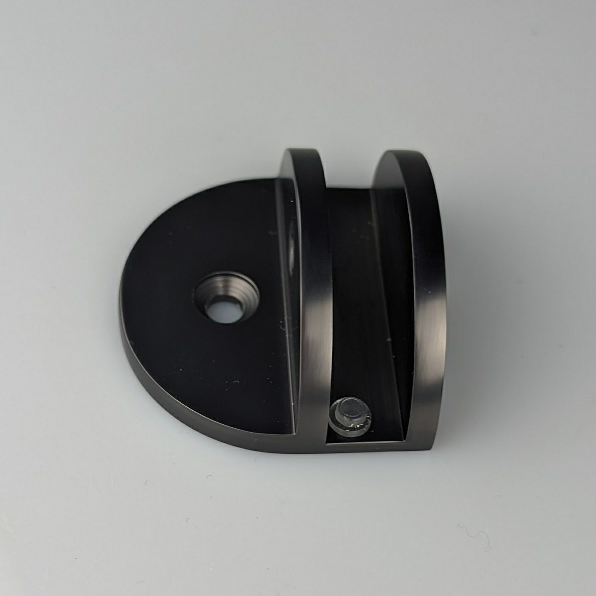 Round 50mm x 43mm x 24mm Glass Shelf Bracket with Horizontal Leg ...
