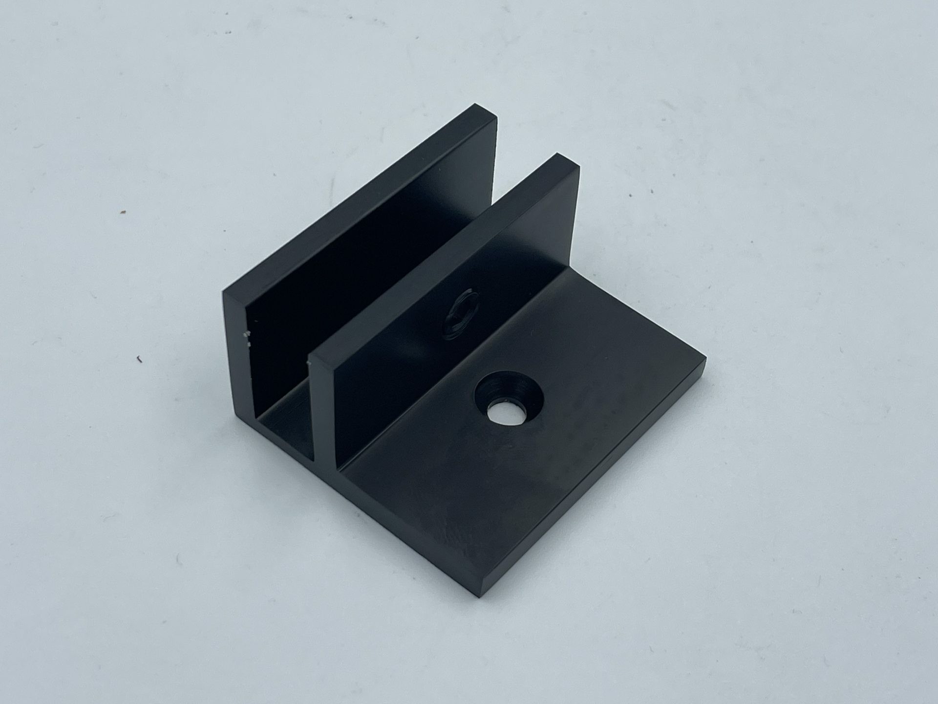 Glass Shelf Bracket - Round 50mm x 43mm x 24mm with Horizontal Leg ...